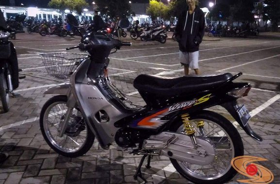 Mengenang motor lawas bebek jadul Honda Supra XX dan Supra V brosis ...