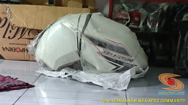 MegaSon, Modifikasi Honda New Megapro pakai tangki BBM punya Yamaha ...