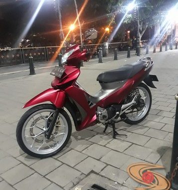 Modifikasi Honda Supra X 125 warna merah mazda silver brosis ...