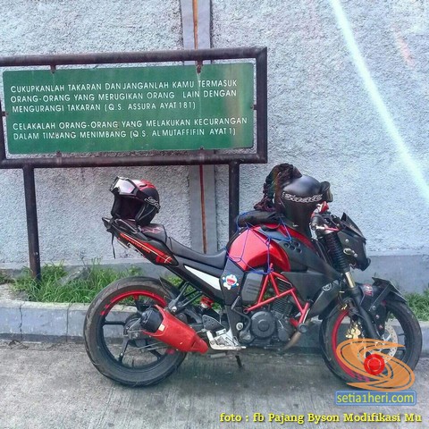 Ragam bentuk engine guard atau frame tubular pada Yamaha Byson ...