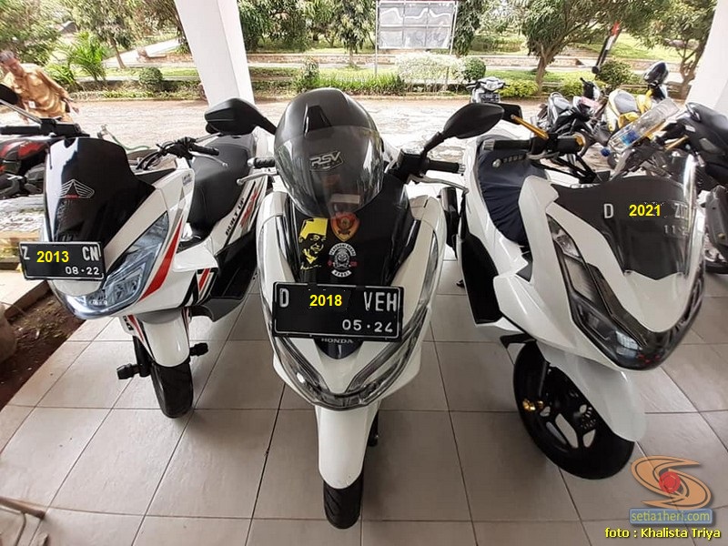 Honda PCX warna putih dari 3 generasi disandingkan - setia1heri.com