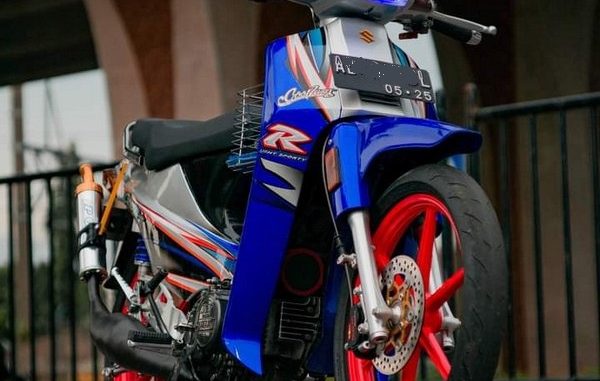 Restorasi Suzuki Crystal dan modif nostalgia ala 90an, keren bangets ...