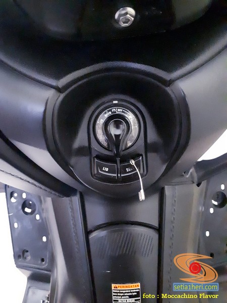 Solusi alternatif mengatasi knob jok macet pada Yamaha Xmax ...