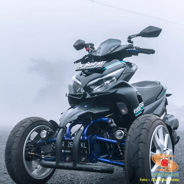 Modif keren Yamaha Aerox roda 3 dari Purbalingga - setia1heri.com