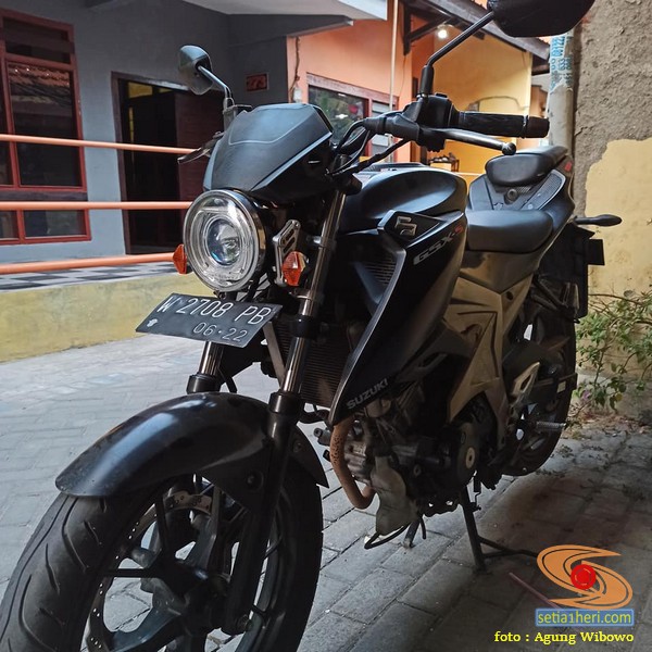 Penampakan Modif Suzuki GSX S150 jadi herex icikiwir gans ...