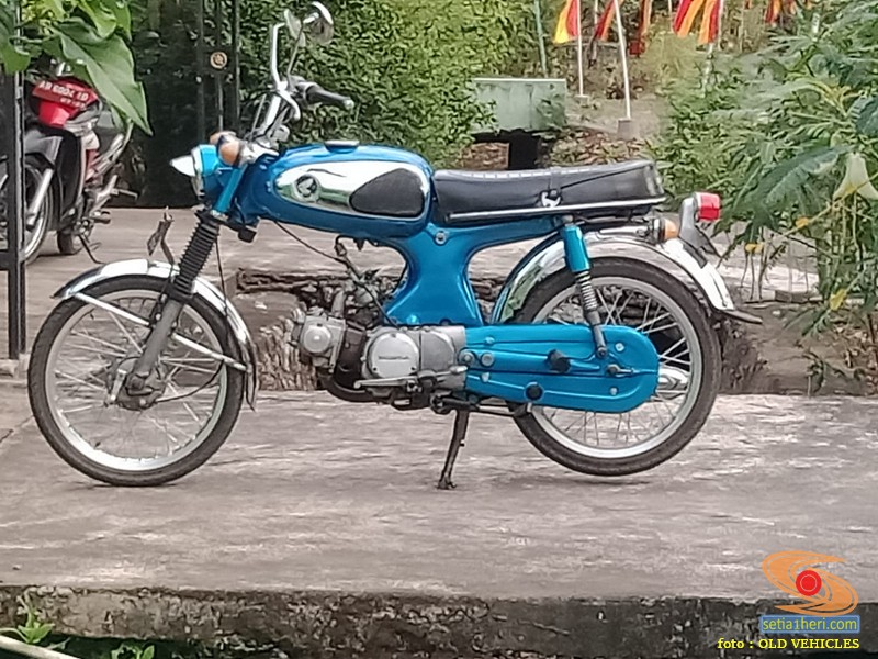 Nostalgia motor laki jadul Honda C320 S ( 50 cc ) dan Honda S90 tahun ...
