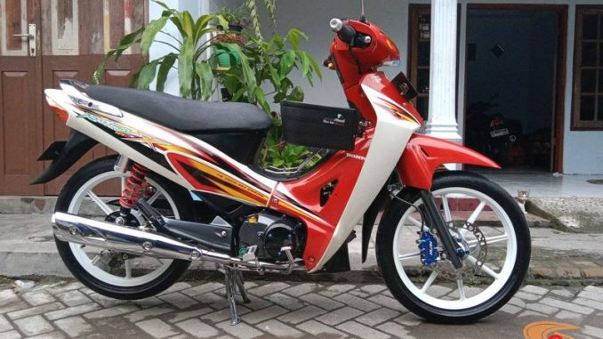 Penampakan honda kharisma livery merah dan putih brosis - setia1heri.com