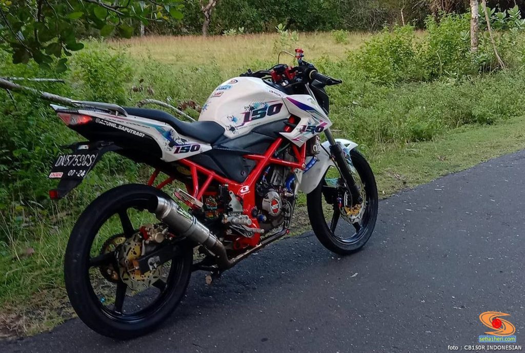 Kumpulan gambar modif honda CB150R warna putih dana pelajar atau ...