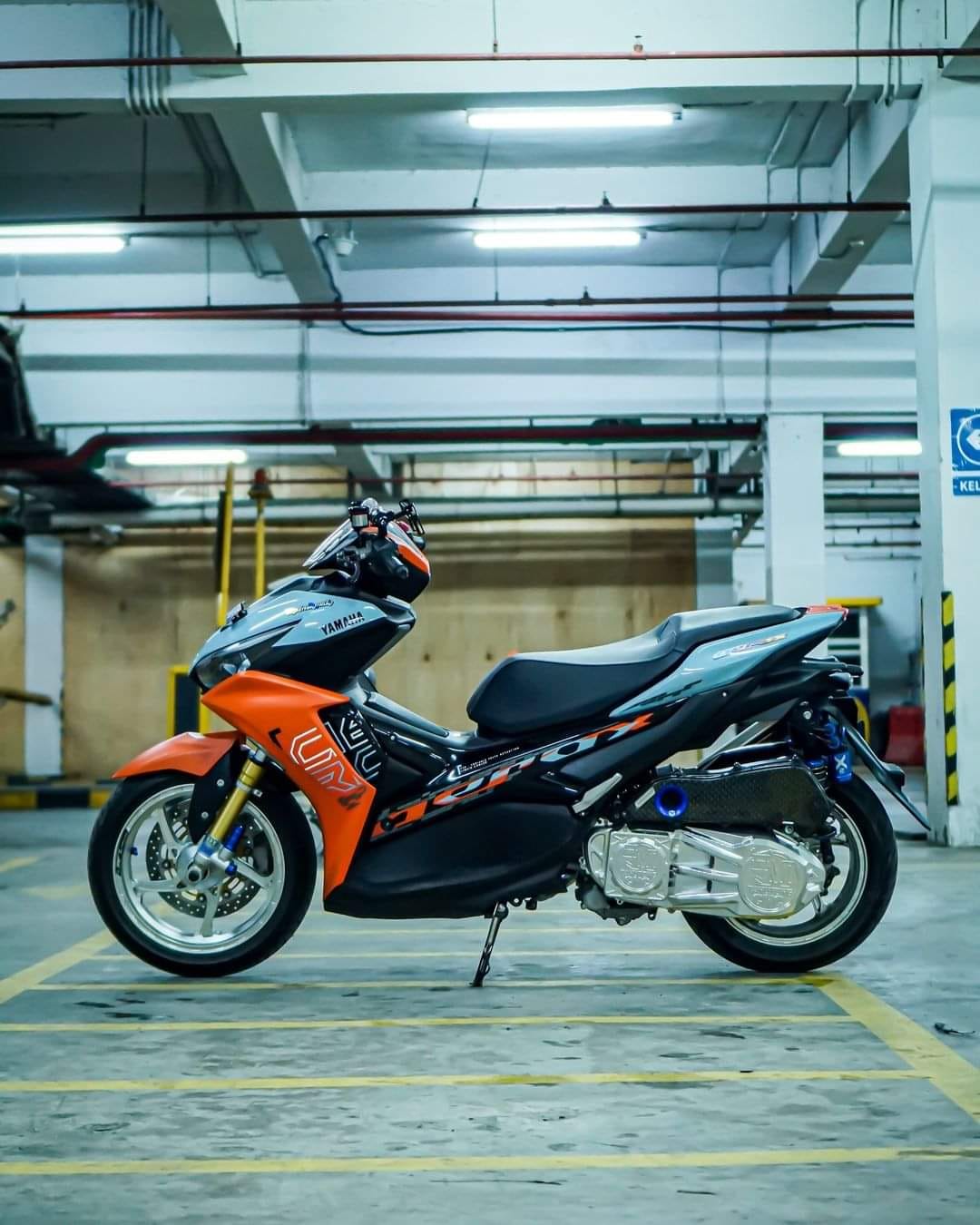 Sadiss...Modif Yamaha Aerox 155 pakai mesin sang kakak XMAX 250 ...