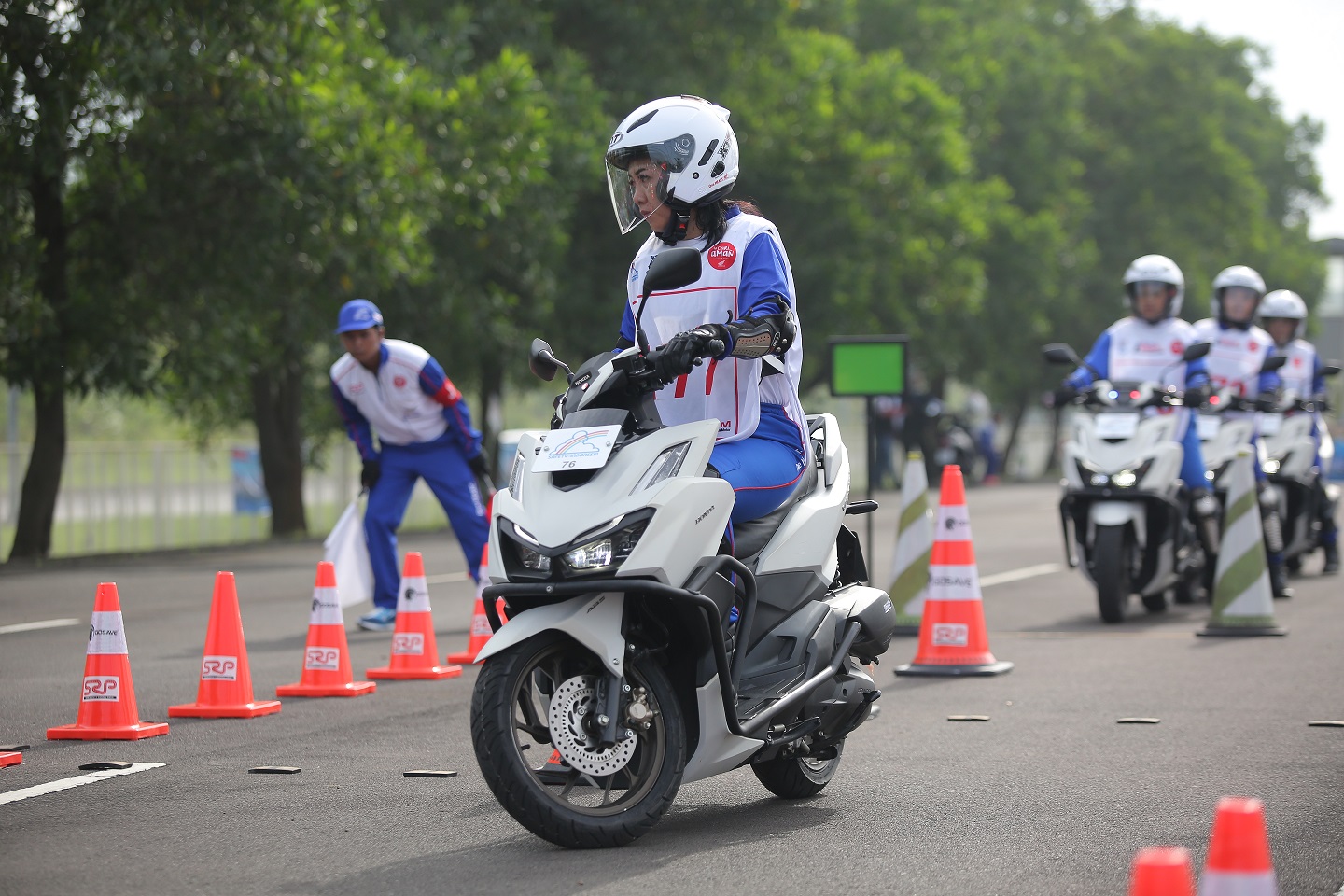 Daftar pemenang kompetisi instruktur safety riding honda (AHSRIC) tahun ...