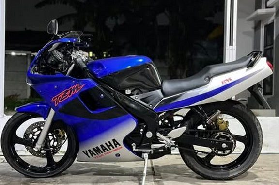 Restorasi Motor sport 2 Tak Yamaha TZM 150 NP warna biru gaes ...